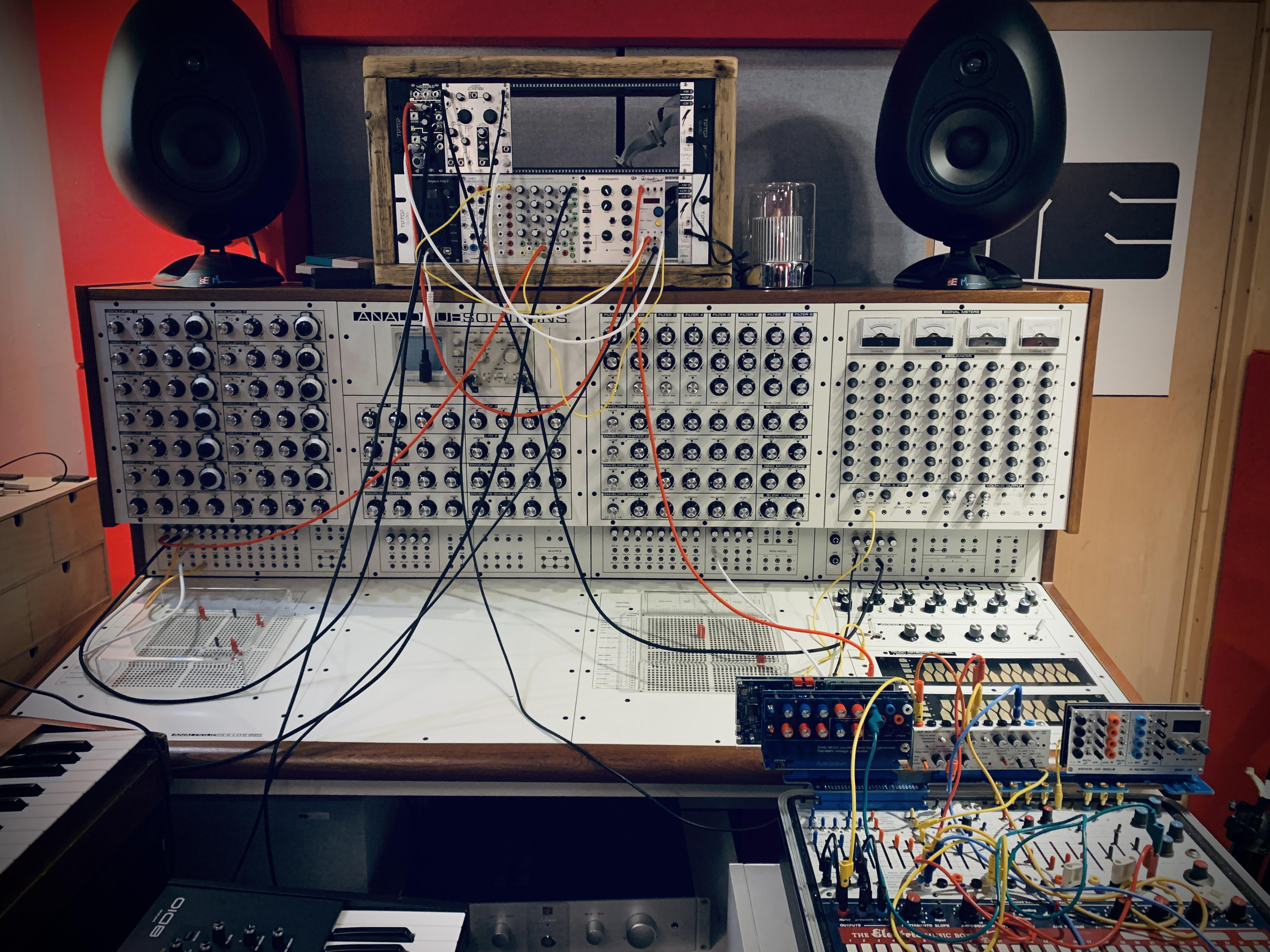 Luke Slater Launches New Studio Services – SQUAREWAVE